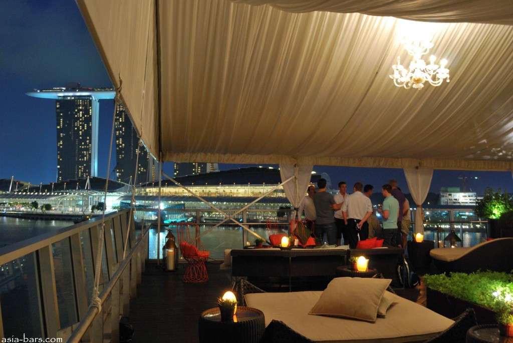 lantern-bar-fullerton-bay-hotel011_1 - Asia Bars & Restaurants