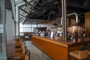 LeVeL 33 - craft microbrewery & restaurant - Singapore - Asia Bars ...